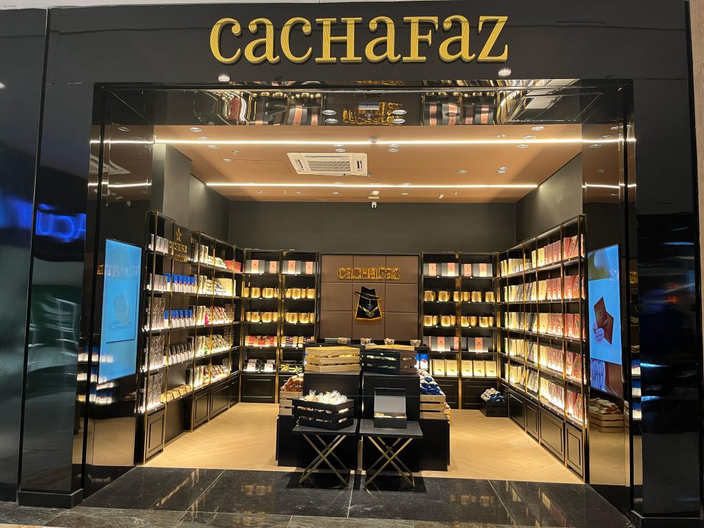 Cachafaz, marca argentina de alfajores, inaugura sua primeira loja em ...